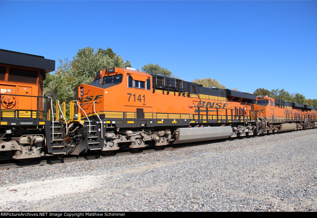 BNSF 7141